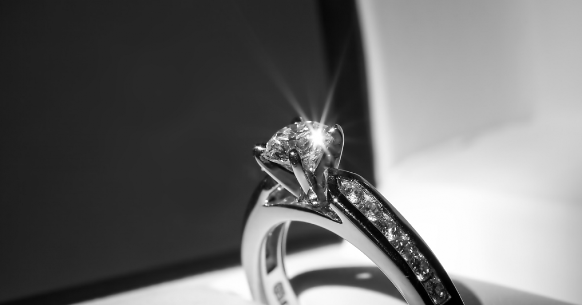 6 Engagement Ring Buying Mistakes and How to Avoid Them